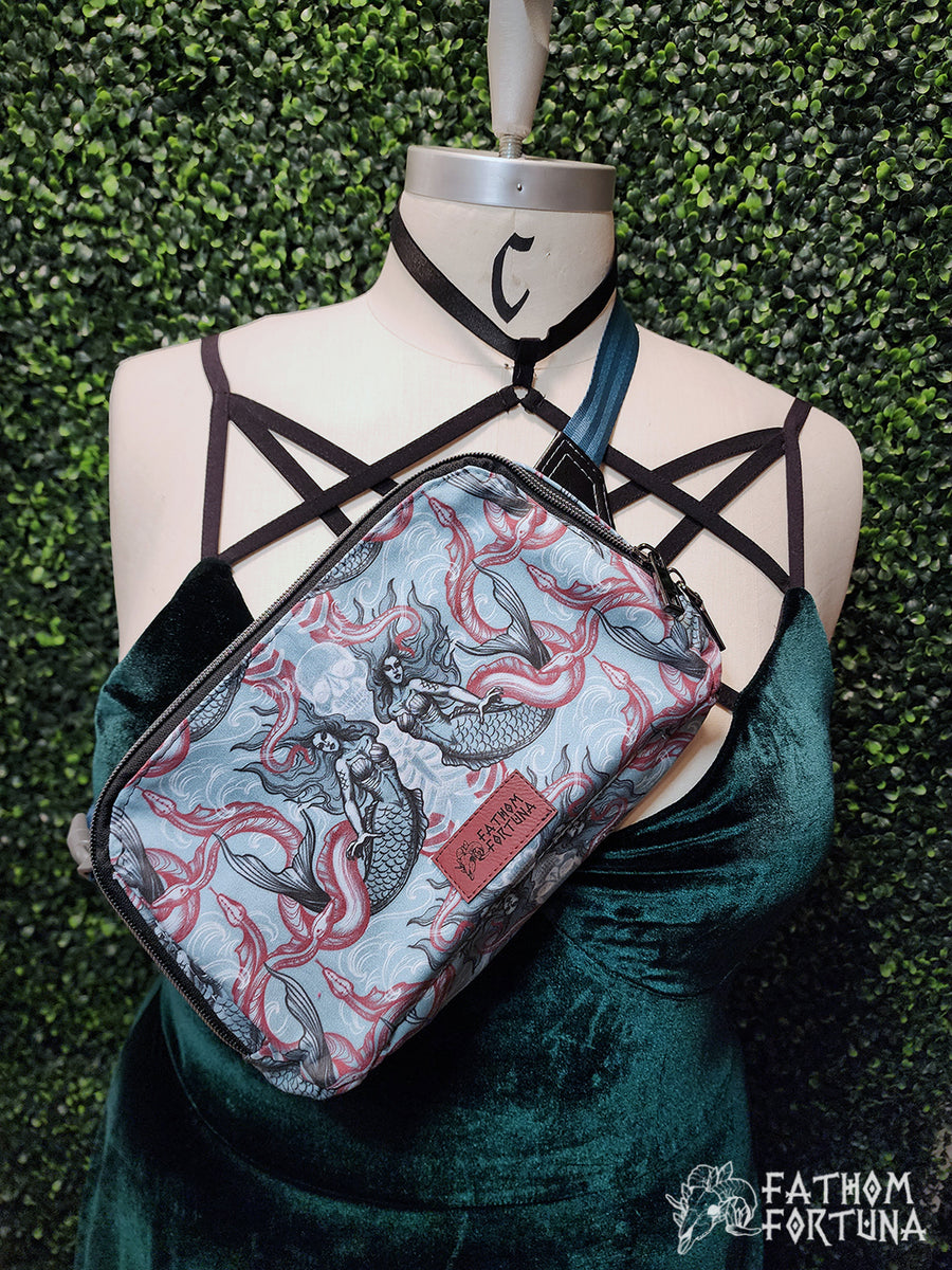Sirens & Eels Boxy On The Go Convertible Bag – Fathom Fortuna